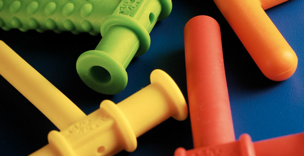 Chewy Tube, una herramienta para la motricidad oral - Hop'Toys